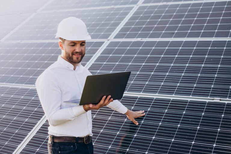Bulk Solar Panels Provider in Pakistan at Wholesale Rates in 2026